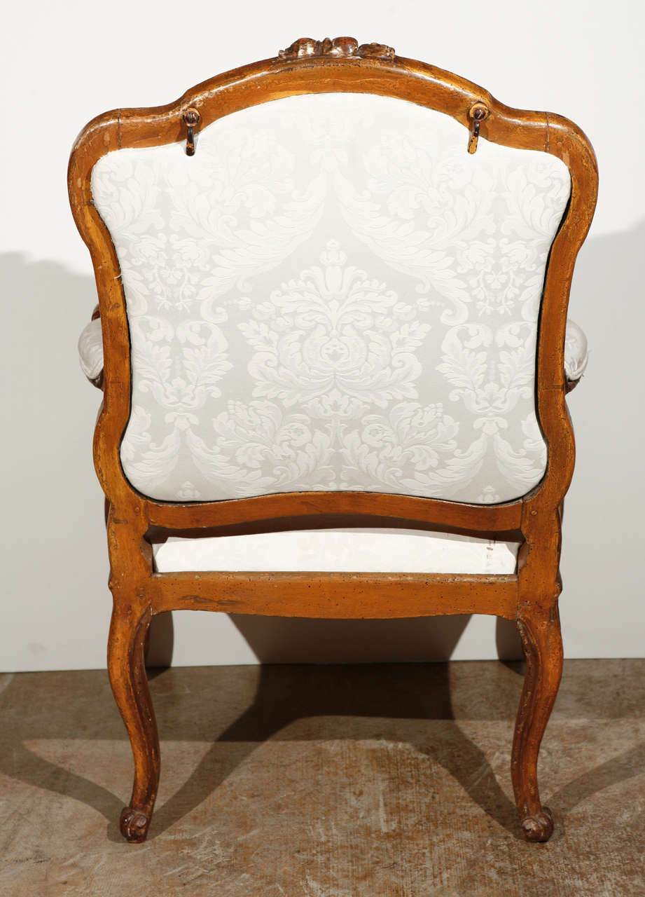 18th c., Italian Rococo-style Chair For Sale at 1stDibs