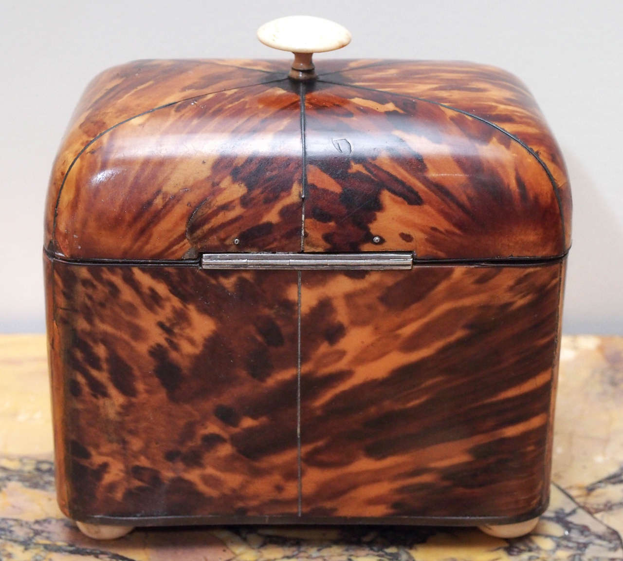 English George III Tortoiseshell Dome-Top Tea Caddy at 1stDibs