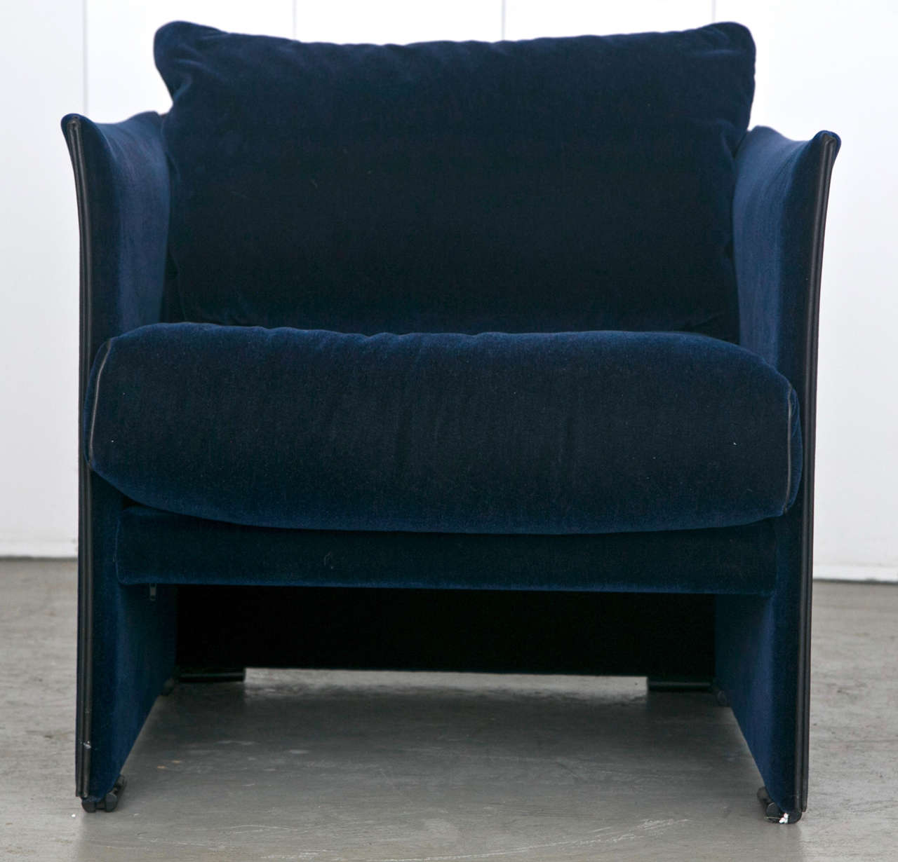 Pair of Late 1970s "Break" Lounge Chairs by Mario Bellini for Cassina ...