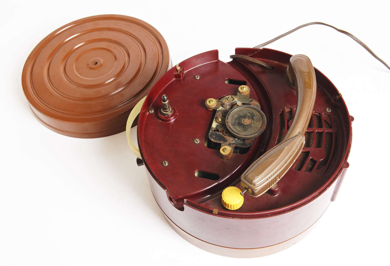 Mid-Century Catalin Bakelite Self-Contained Portable Record Player With ...