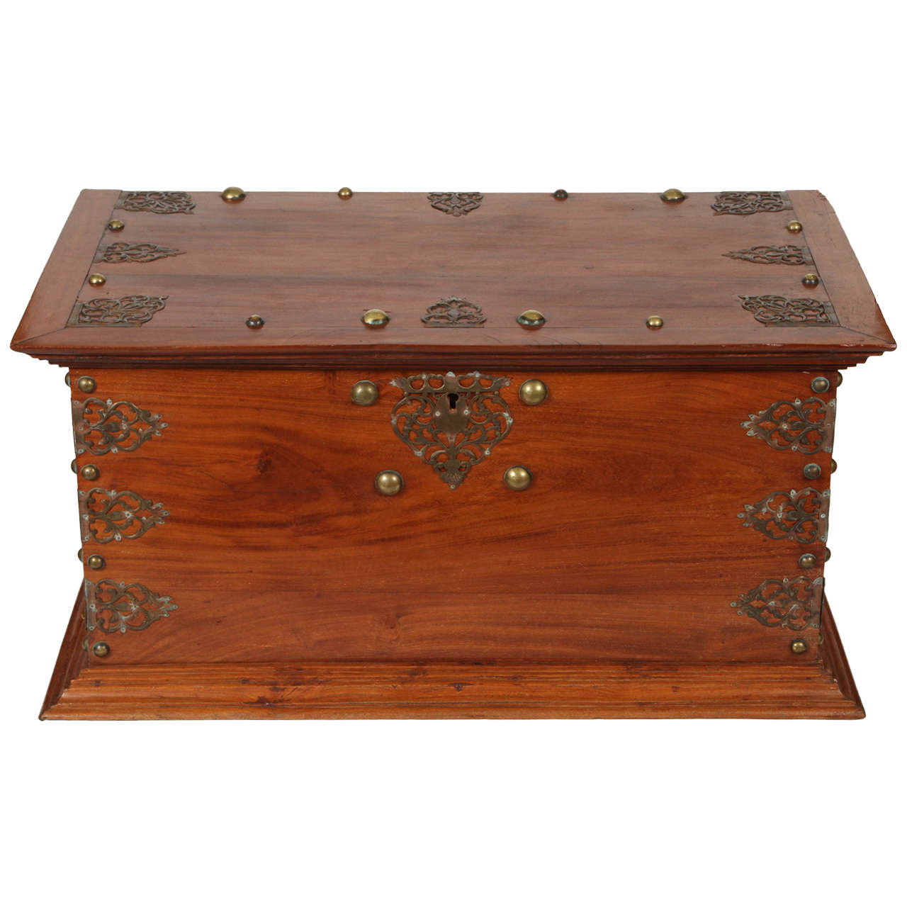 Anglo-Indian Domed Camel-Back Trunk in Teak Wood For Sale at 1stDibs ...