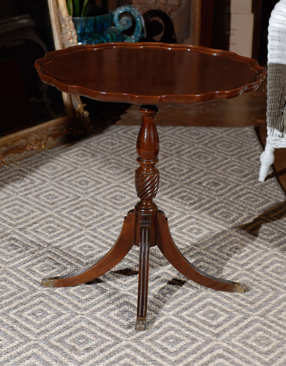 Scalloped Side Table For Sale at 1stDibs