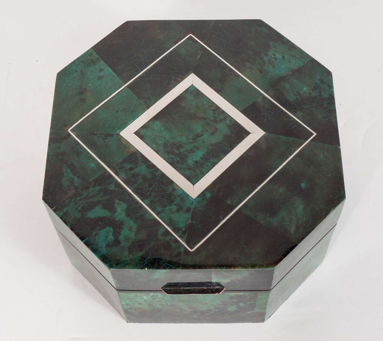 Octagonal, Dyed Penshell Emerald Box with Pearl Inlay at 1stDibs