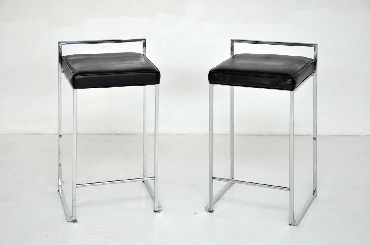 Pair of Chrome Counter Stools Attributed to Milo Baughman at 1stDibs