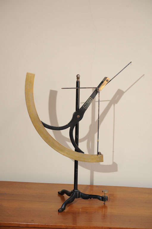 Sculptural Brass Scale Balance Object at 1stDibs