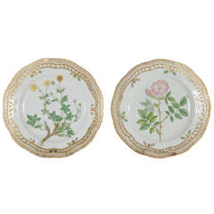 Exquiste Plates Flora Danica by Royal Copenhagen at 1stDibs