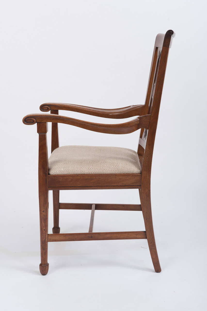Arthur Simpson of Kendal, set of eight walnut dining chairs, England ...