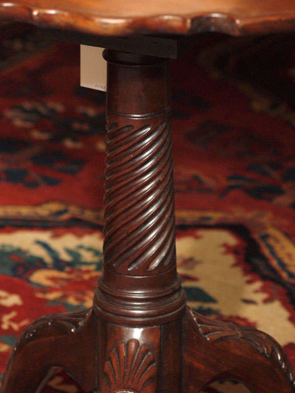 Antique English Georgian Mahogany Tilt-Top Pie-Crust Table For Sale at ...