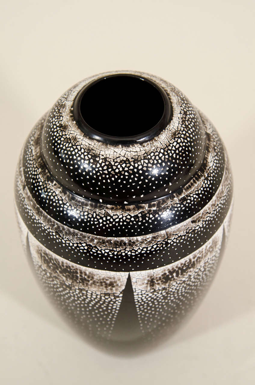 Jean Dunand French Art Deco Ovoid Lacquered Vase For Sale at 1stDibs