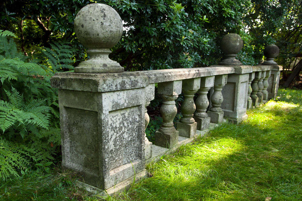 Balustrade with Three Posts and Ball Finials at 1stDibs
