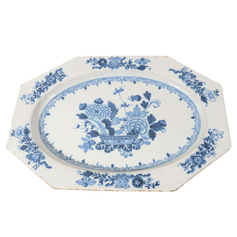 An 18th Century Antique Blue and White Dublin Delft Platter at 1stDibs