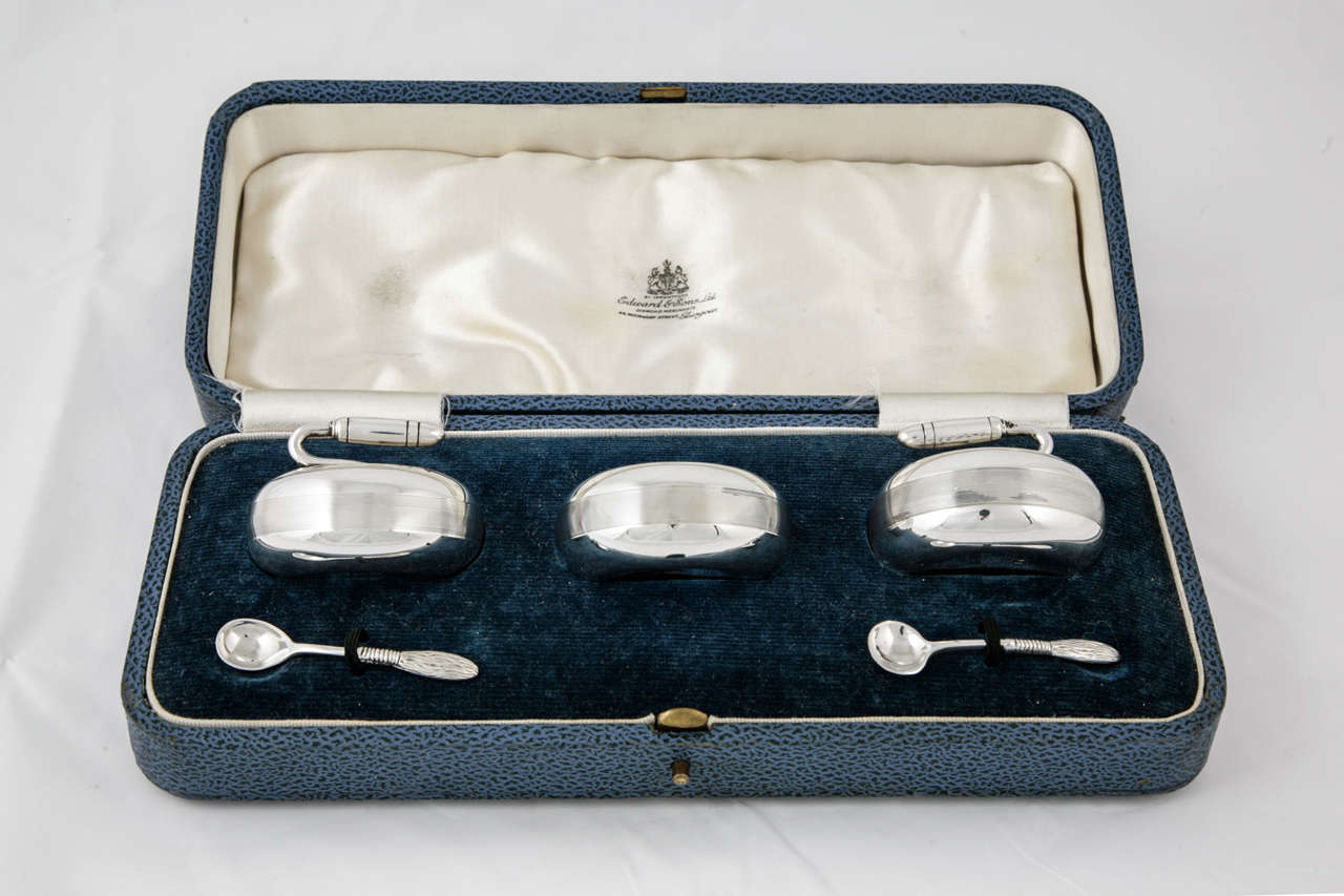 "Curling-stone" Condiment Set at 1stDibs | curling stone set