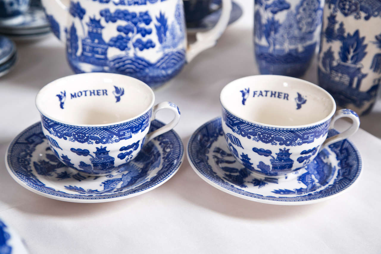 Vintage Collection of Blue and White Willow For Sale at 1stDibs