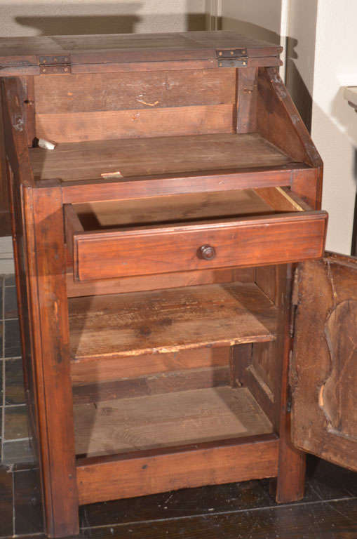 Mid-19th Century Walnut Lecturn For Sale at 1stDibs