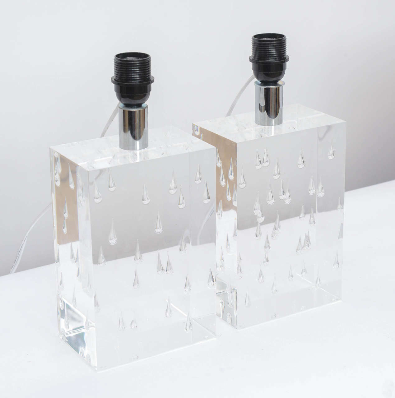 Pair of Rare Thick and Lucite Block with Raindrop Lamps For Sale at ...