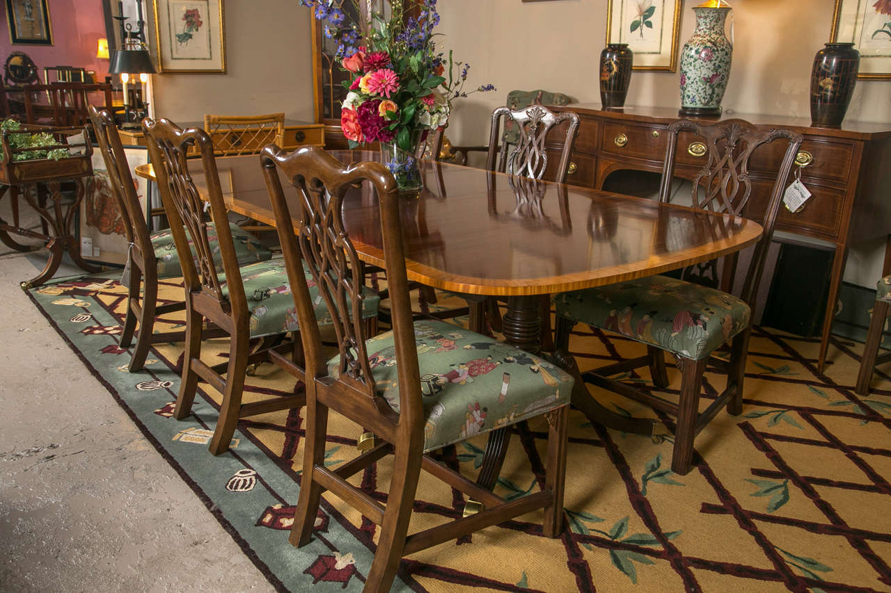 Fine Baker Satinwood Banded Dining Table at 1stDibs