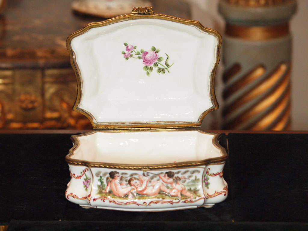 Antique Capodimonte Porcelain Box For Sale at 1stDibs