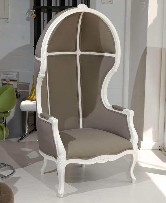 Grey Porter Chair For Sale at 1stDibs