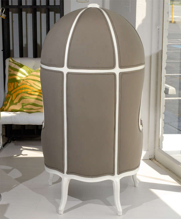 Grey Porter Chair For Sale at 1stDibs