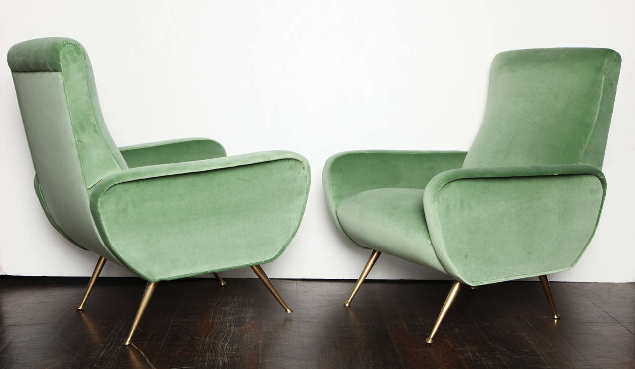 Great Pair of Modernist Lounge Chairs at 1stDibs