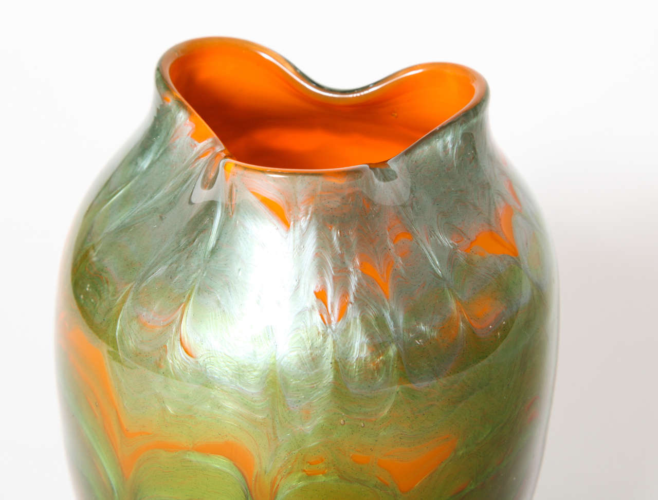 Loetz Titania Vase, 1904 For Sale at 1stDibs