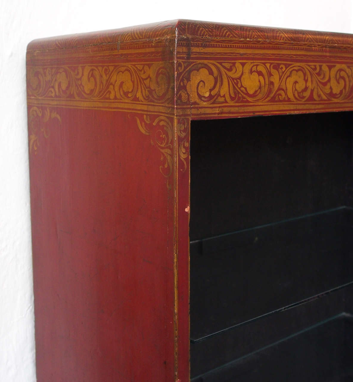 20th Century Italian Red Lacquer Wood Bookcase with Gilt Stenciling For ...