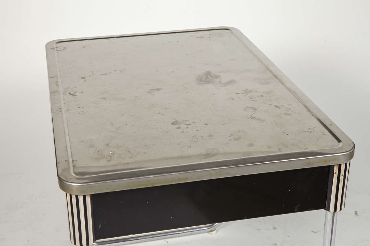 Iconic Art Deco or Machine Age Smartline Kitchen Table by Raymond ...