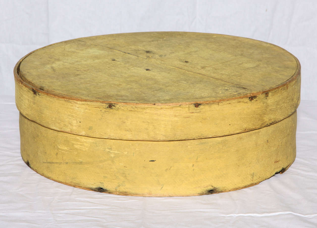 Round Painted Cheese Box For Sale at 1stDibs