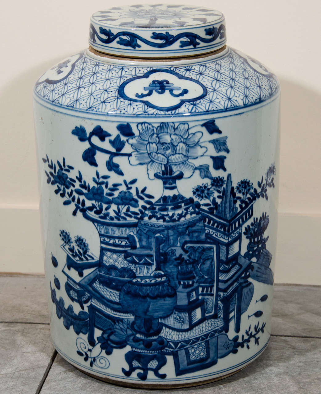 Large Antique Chinese Porcelain Tea Container at 1stDibs | chinese tea ...