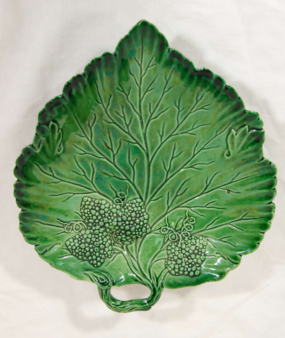 An 18th Century Green Glazed Creamware Leaf at 1stdibs