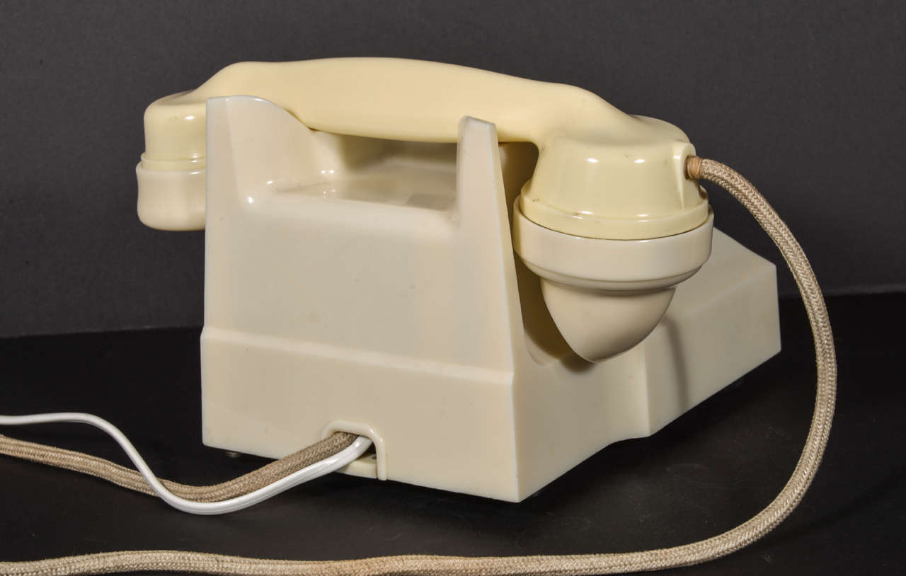Mint original streamline bakelite telephone at 1stDibs