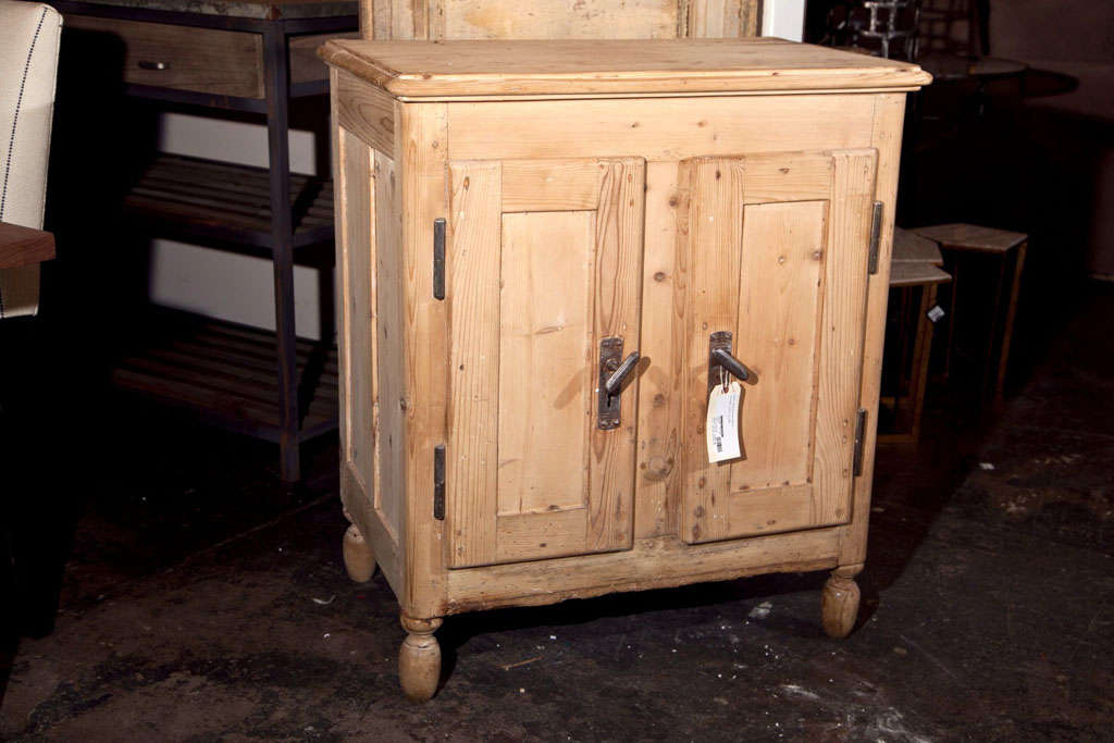 Antique ice box at 1stDibs