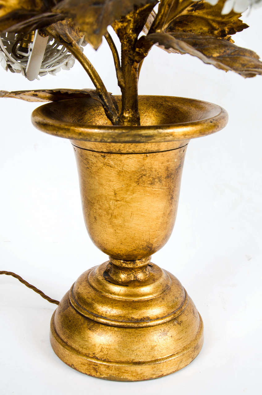 Rare 1950s US Hydrangea Table Lamp at 1stDibs | vintage hydrangea lamp ...