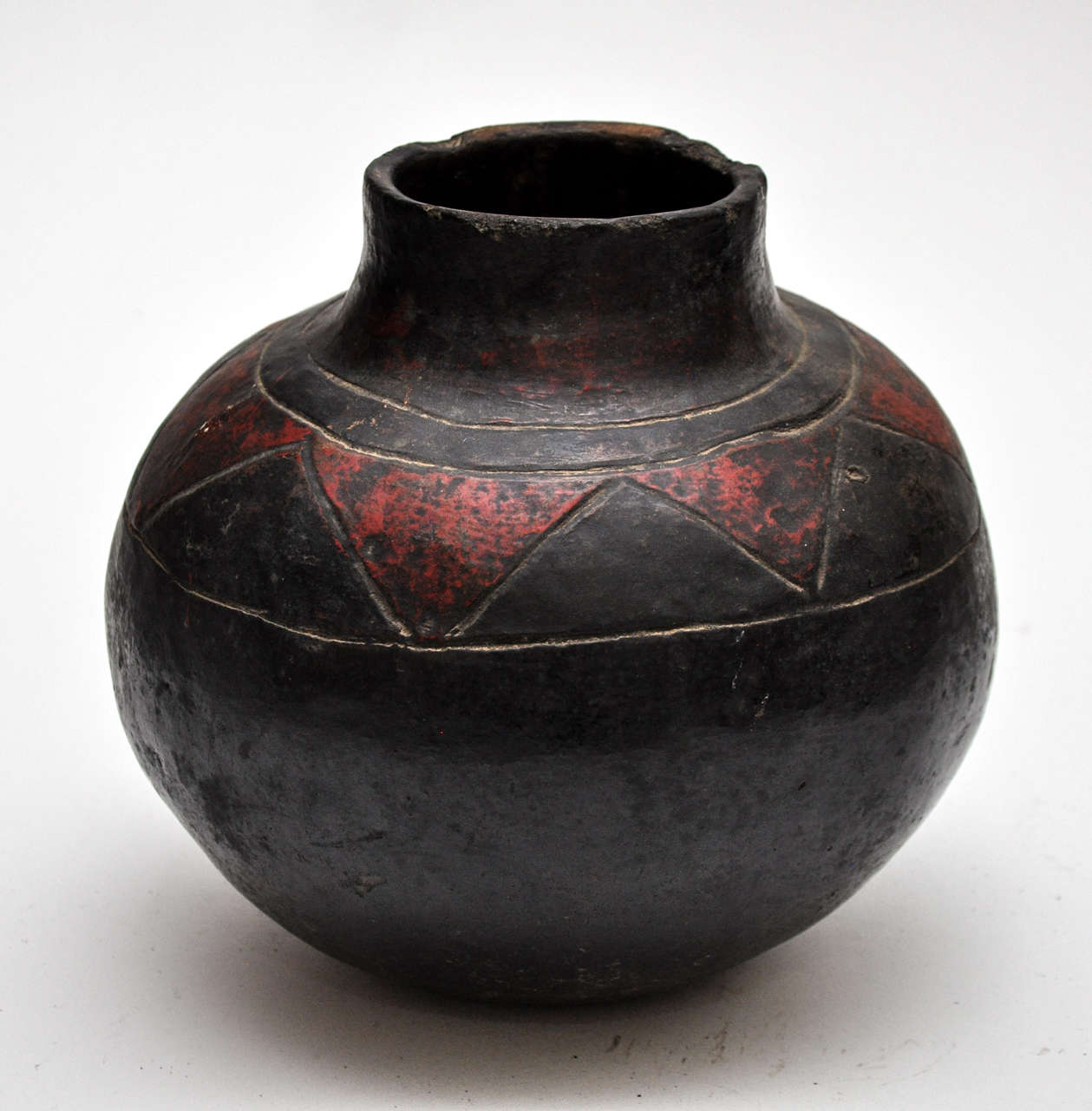 African Shona Pot at 1stDibs | shona pottery, african clay pots for ...