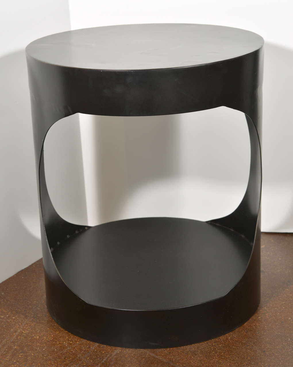 Metal Round Side Table at 1stDibs