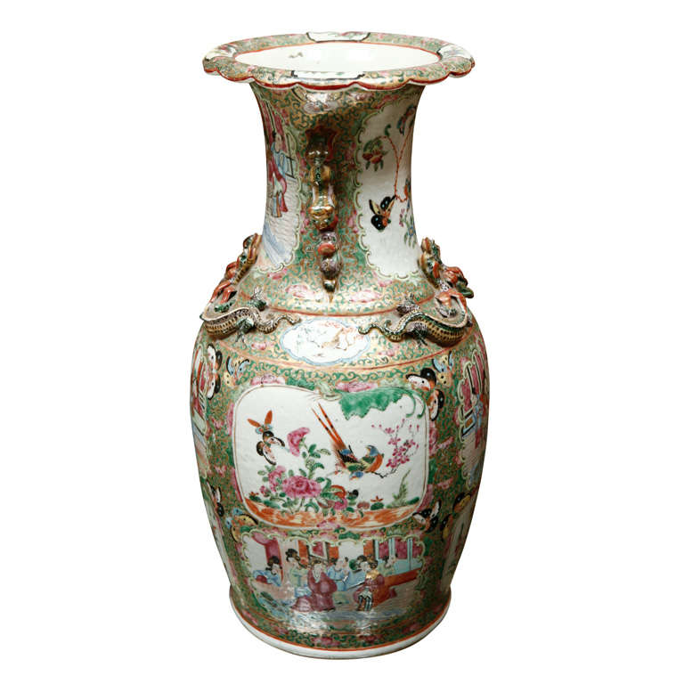 Pair of Antique Famille Rose Vases For Sale at 1stDibs