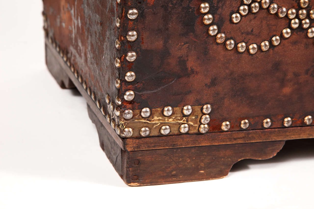 1920s Small Leather Trunk For Sale at 1stDibs