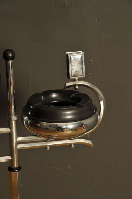 Art Deco Smoketable 1930's Belgium Bakelite Ashtray For Sale at 1stDibs