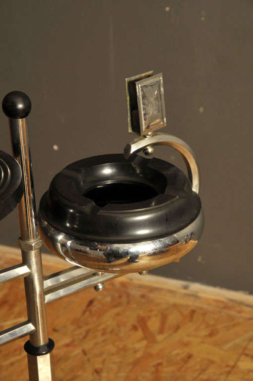 Art Deco Smoketable 1930's Belgium Bakelite Ashtray For Sale at 1stDibs