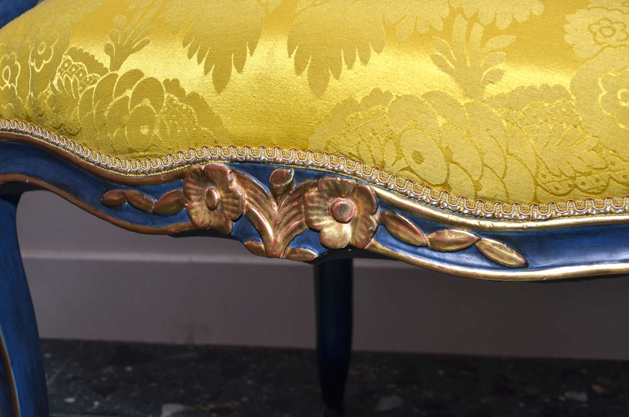 Pair of Venitian Armchairs For Sale at 1stDibs