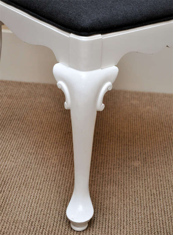 Six White Lacquer Queen Anne Dining Chairs at 1stDibs