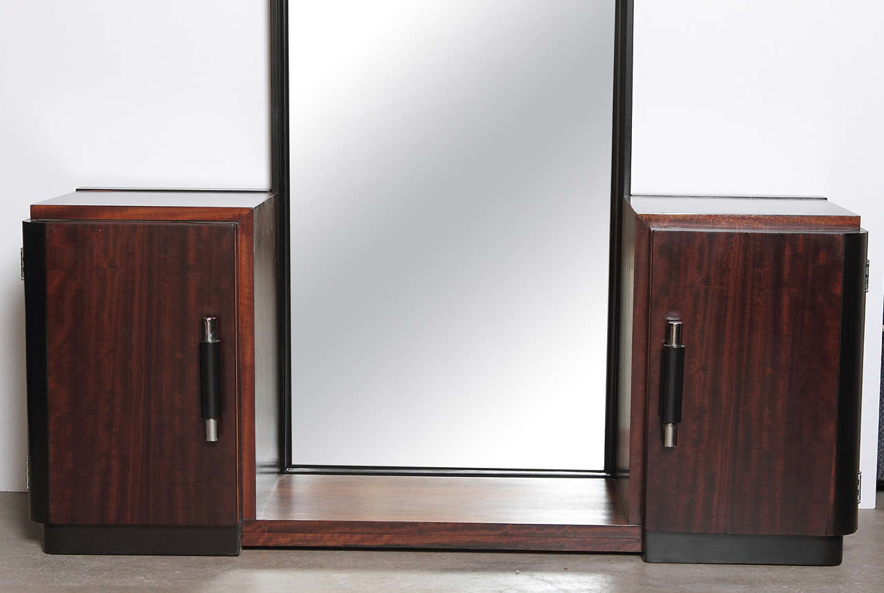 Original Donald Deskey Art Deco Dressing Valet For Sale at 1stDibs ...