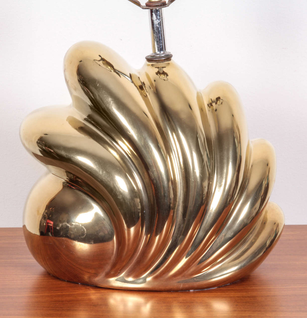 Pair of Decorative Gold Luster Shell Lamps For Sale at 1stDibs