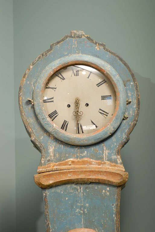 19th Century Painted Swedish Blue Painted Wood Clock For Sale at 1stDibs
