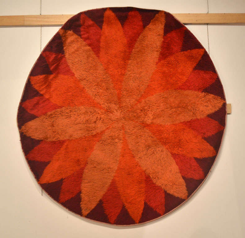 Marguerite Rya Round Wool Rug by Verner Panton 1960s Design For Sale at ...