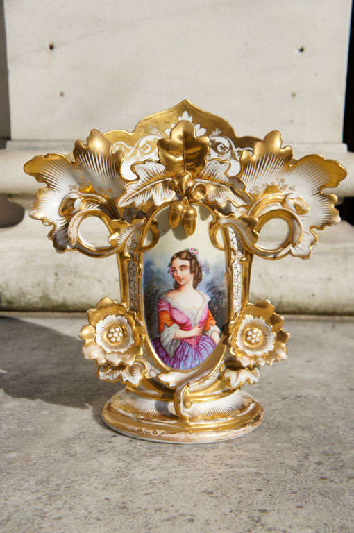 A Large Pair of Old Paris Mantle Vases For Sale at 1stDibs