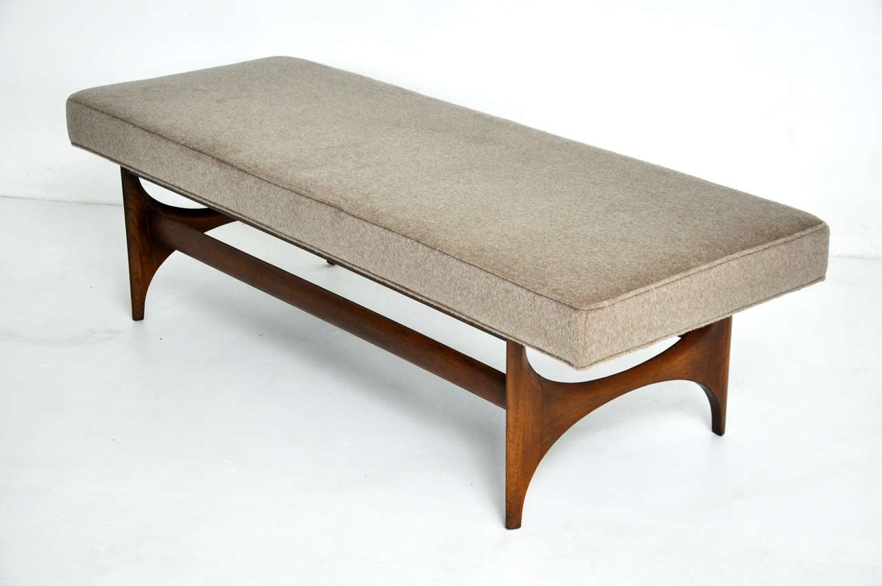 Mid-Century Sculptural Bench at 1stDibs