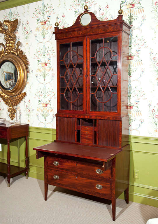 Hepplewhite Mahogany Secretary Desk at 1stDibs