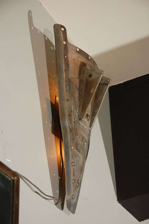 Pair 0f wall fixtures For Sale at 1stDibs