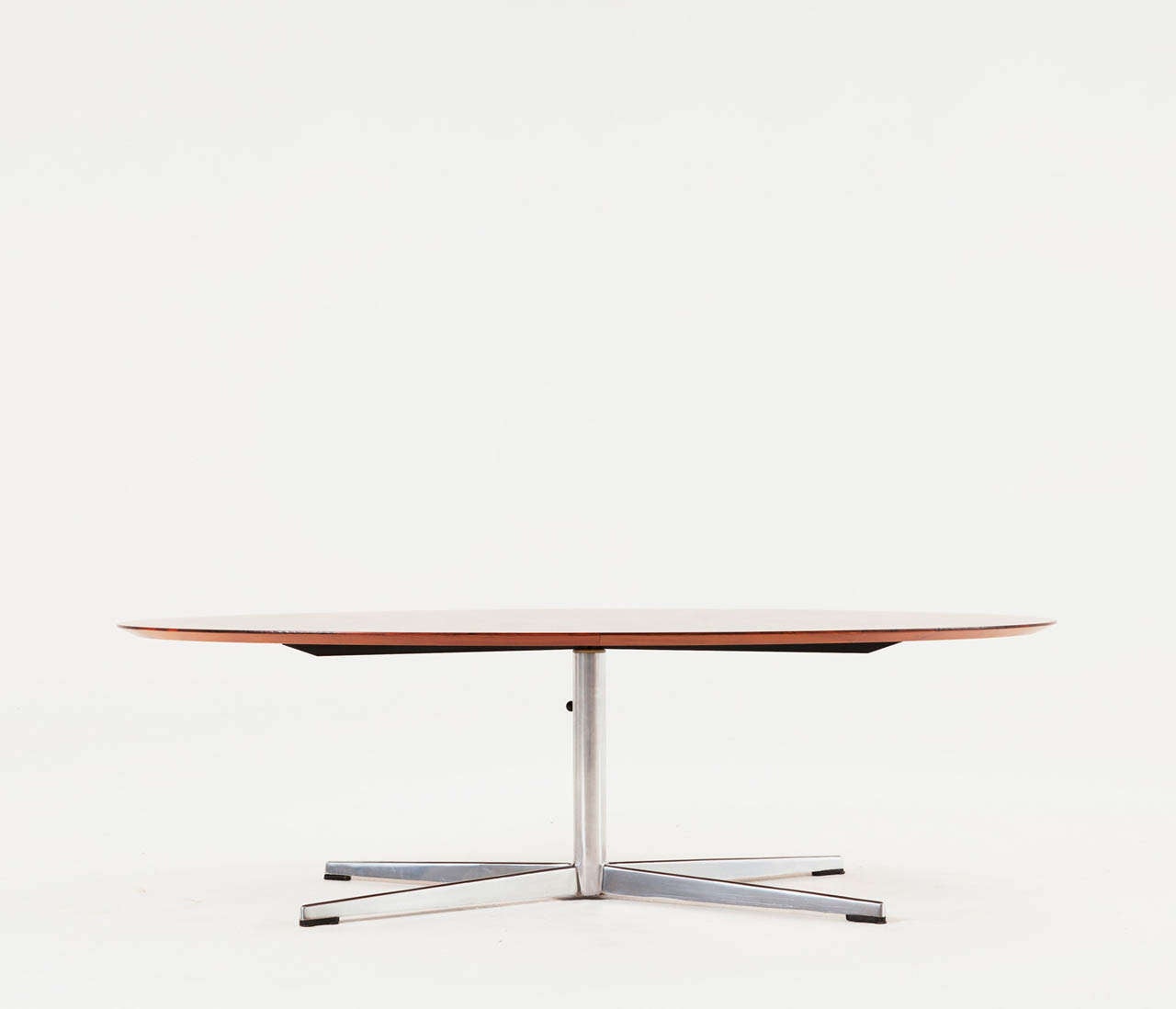 Oval Mahogany Table with Height Adjustable Pedestal Base For Sale at ...